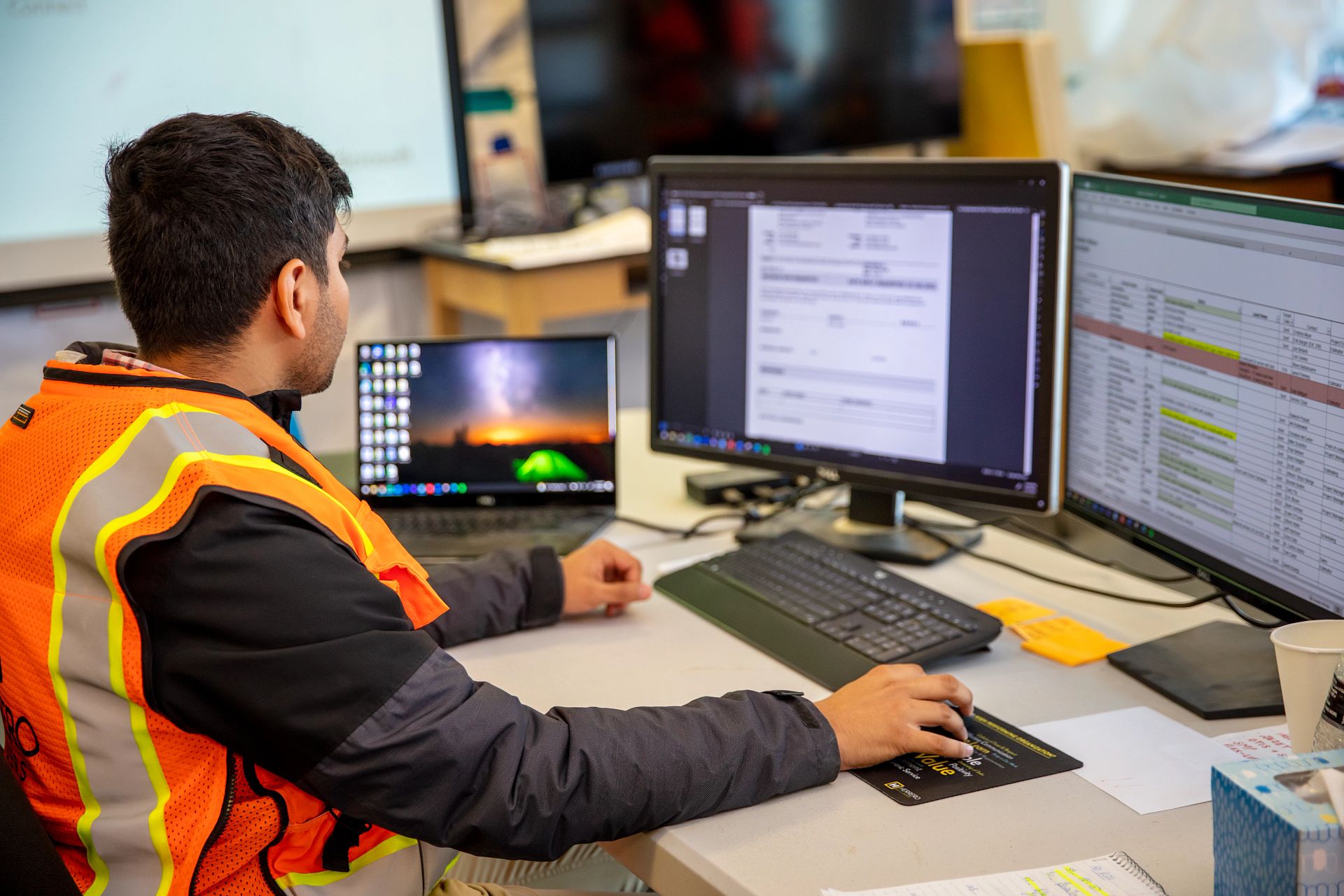 Top 6 Tech Tips for Streamlining Bid Invitations in Construction